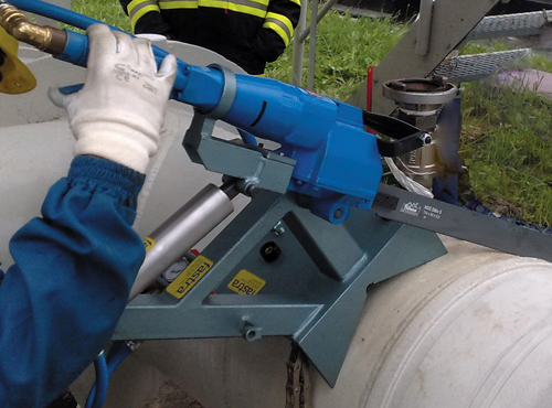 DN200 and DN250 hot taps for industrial piping systems